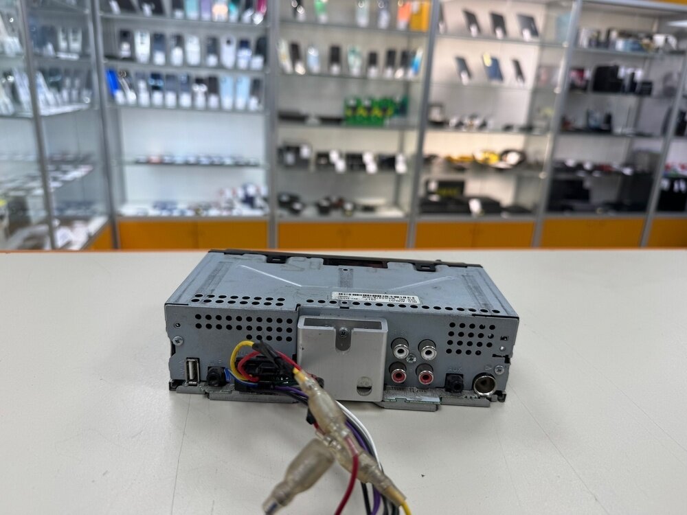 Автомагнитола PIONEER MVH-X460UI 20" Б/у Уценка