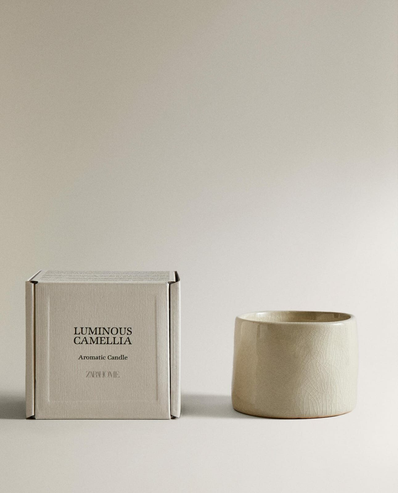 Свеча ароматическая ZARA HOME luminous camellia, розовый, 6.5 x 8 x 8 см 5424/705/637-99