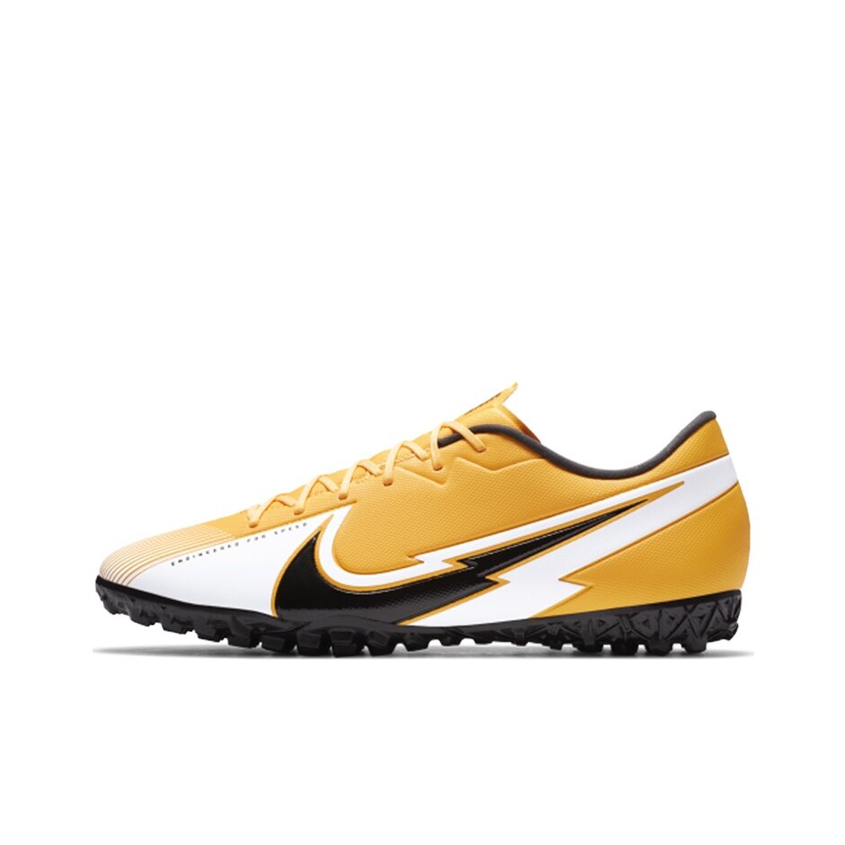 Бутсы NIKE