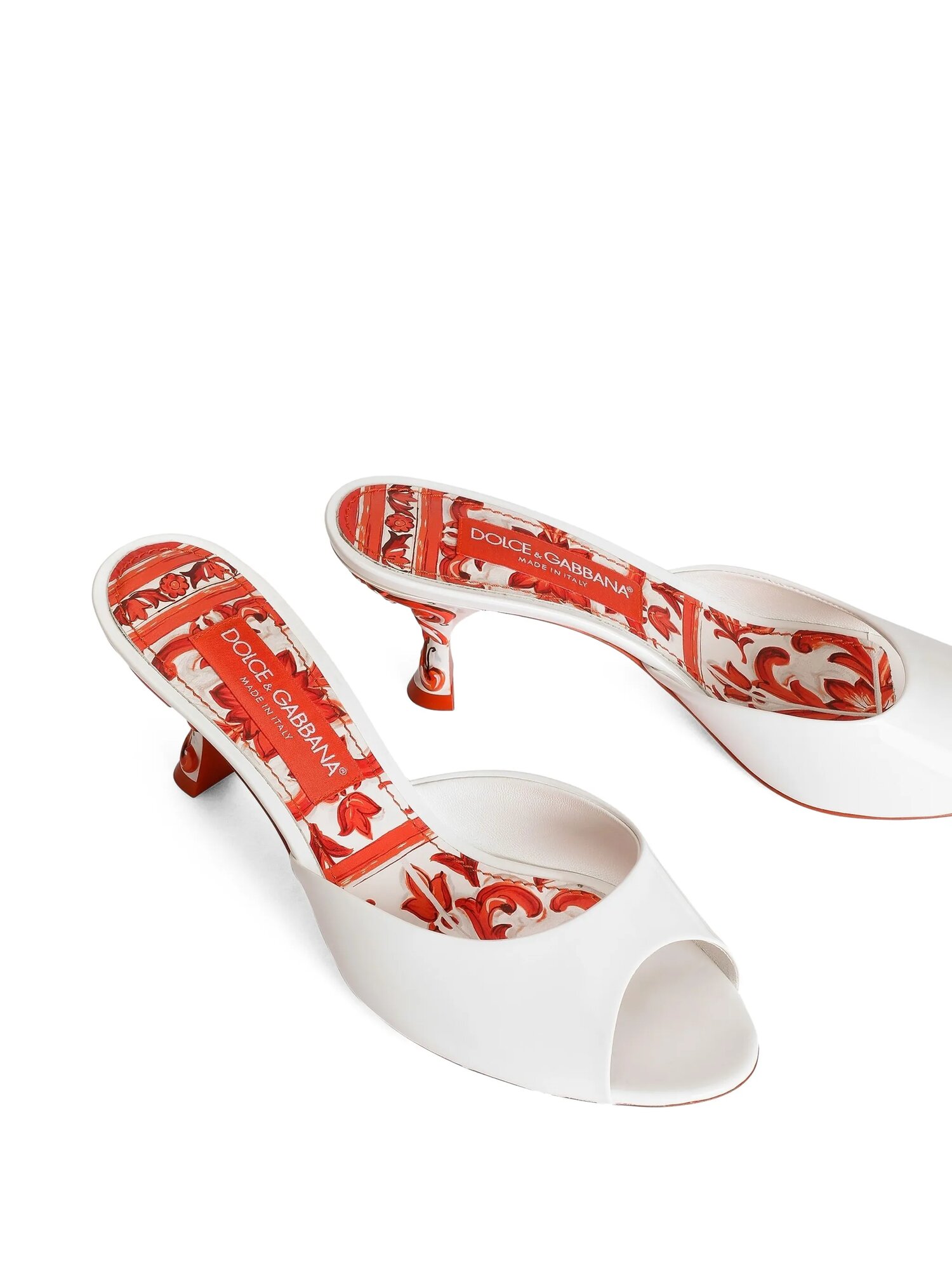 Мюли DOLCE & GABBANA Mules in patent leather, размер 37 EU, white — фото 1