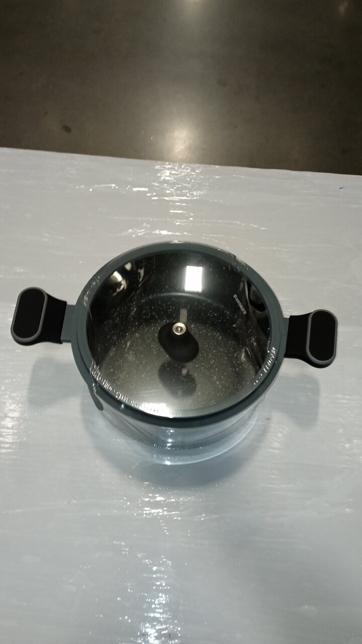 Кастрюля MAUNFELD FRIDA MCS47FA02DG из кованого алюминия со стеклянной крышкой, 24 см, 4,7 л.
