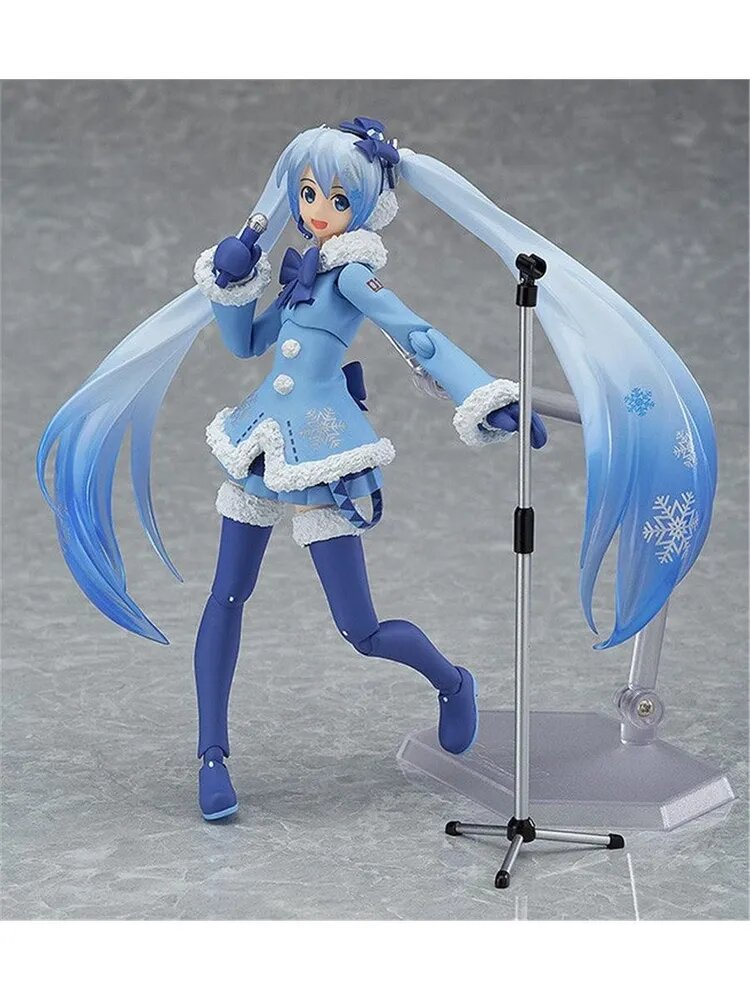 Фигурка Max Factory figma #EX-039 Character Vocal Series Action Figures Snow Miku: Fluffy Coat Ver. - 5.1 Inches (Зимний дизайн, полупрозрачные волосы, микрофонная стойка)