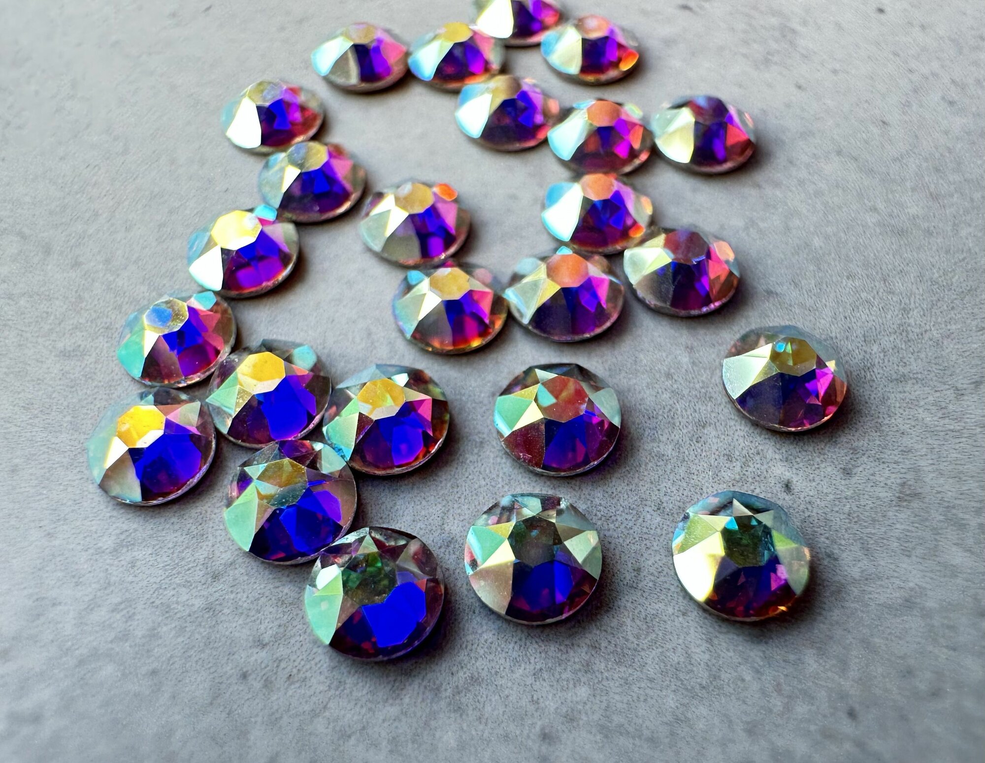 Swarovski AB стразы 12ss (25шт) Горячая фиксация.