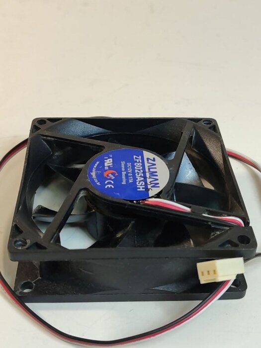 Вентилятор Zalman ZF8025ASH 12V DC 0.17A 80X25 3pin