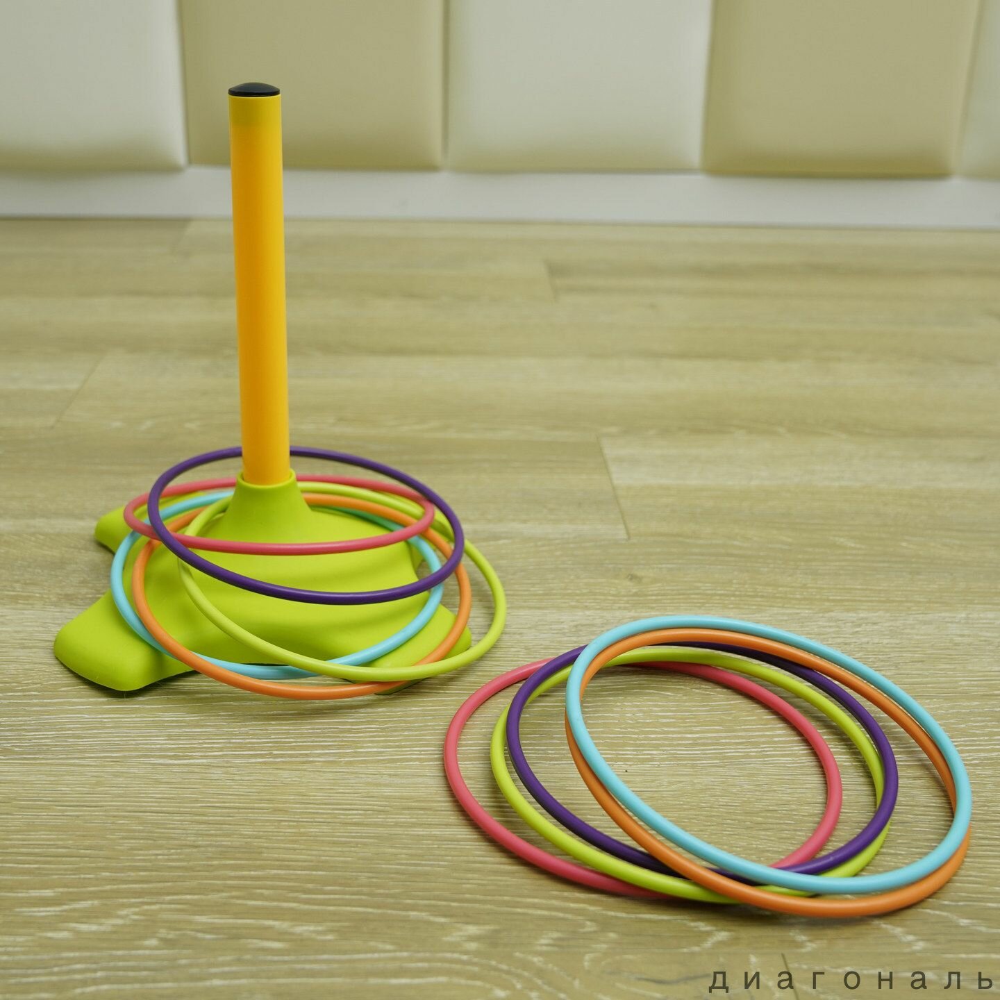 Детская игра для метания колец пластиковый набор с квадратной подставкой и стойкой
