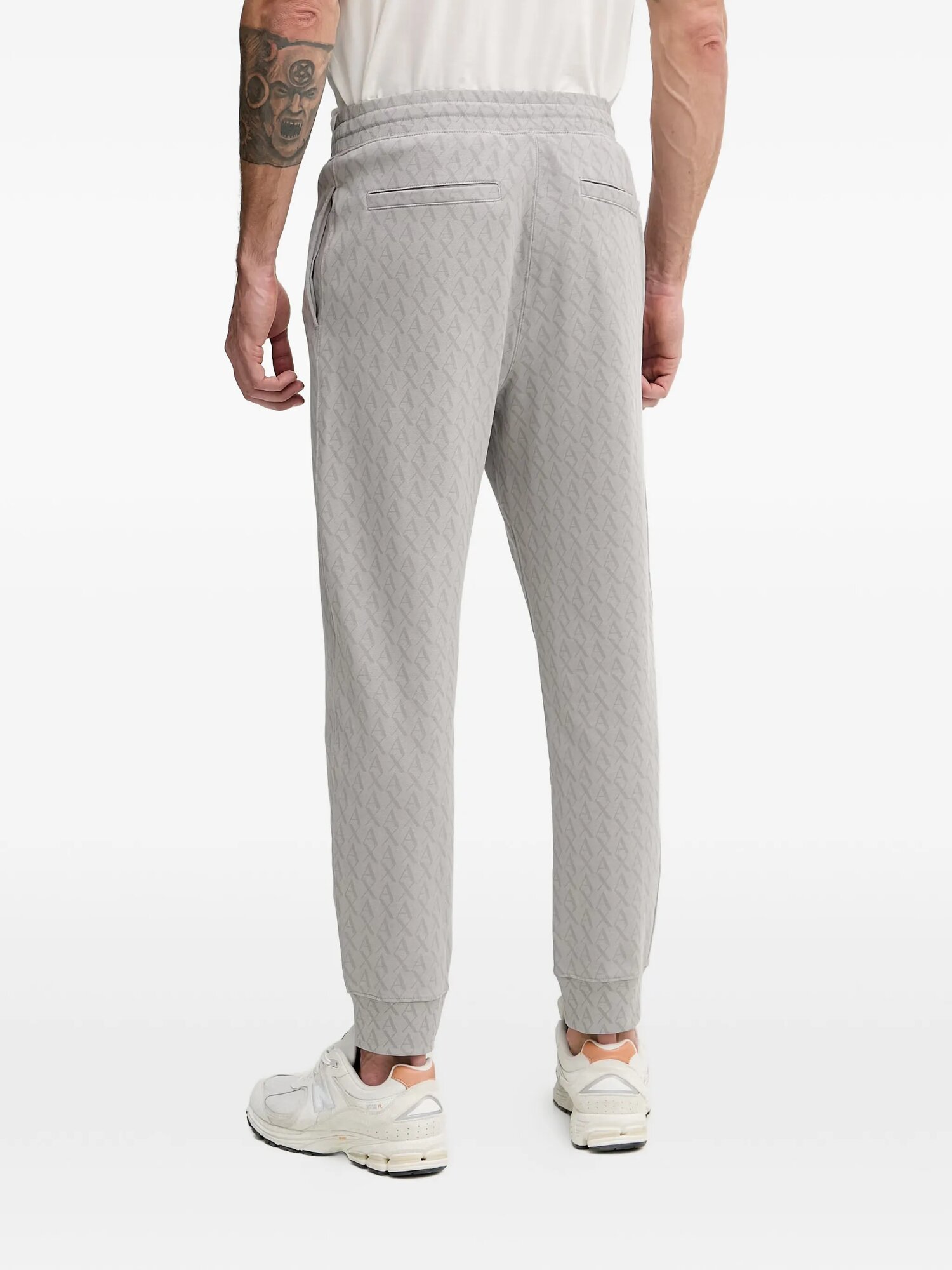 Брюки Armani Exchange Monogram-pattern track pants, размер 52, серый — фото 1