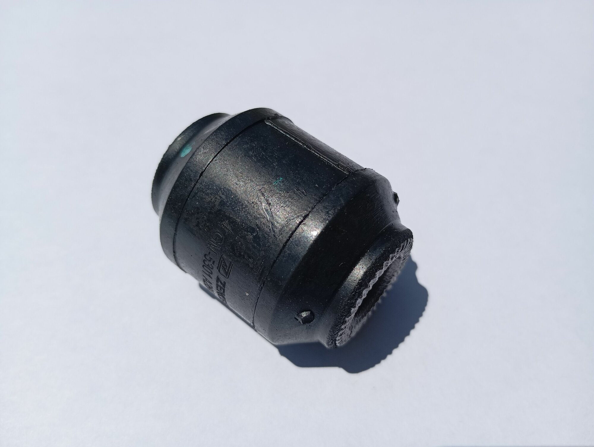 Сайлентблок кулака заднего (малый) ZEKKERT Lifan Smily (320) [1.3 16V 5MT хетчбэк]