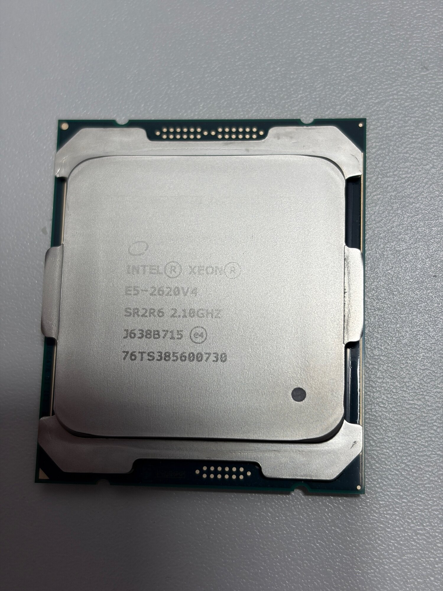 Процессор Intel Xeon E5-2620 v4 для сервера сокет LGA2011-3