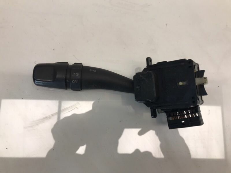 Переключатель поворотов Kia Cerato 2006 934152F000 LD G4ED (с пробегом)