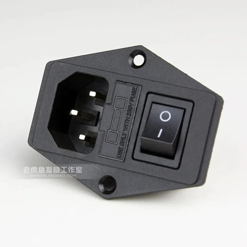 Yinfonic Three-in-one AC Розетка из меди с позолотой
