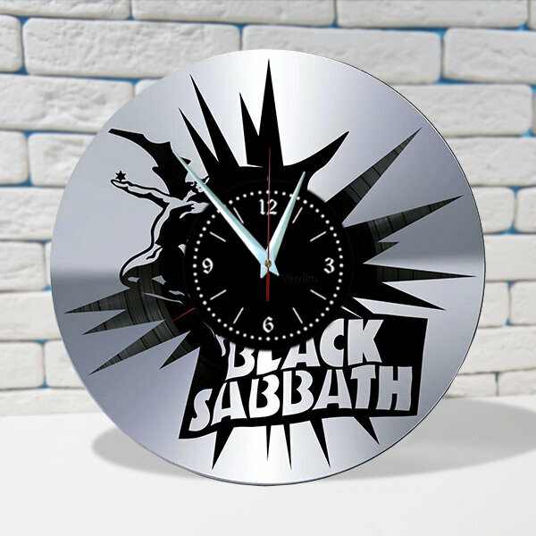 Настенные часы из виниловой пластинки Black sabbath серебрянная подложка