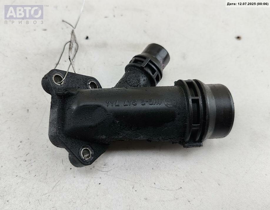 Фланец (тройник) системы охлаждения BMW 3 E90/E91/E92/E93 (2005-2013)