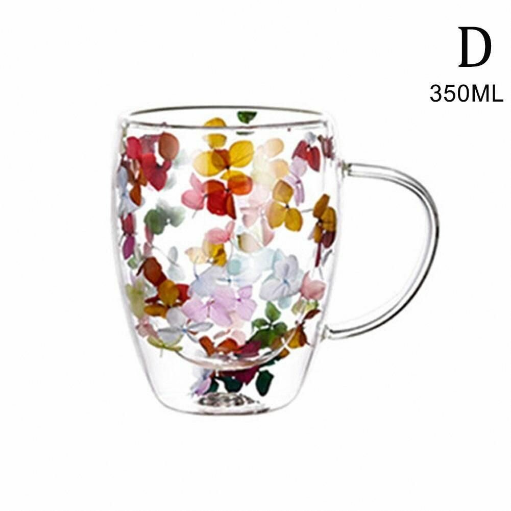 Двустенный стакан, наполненный сухими цветами