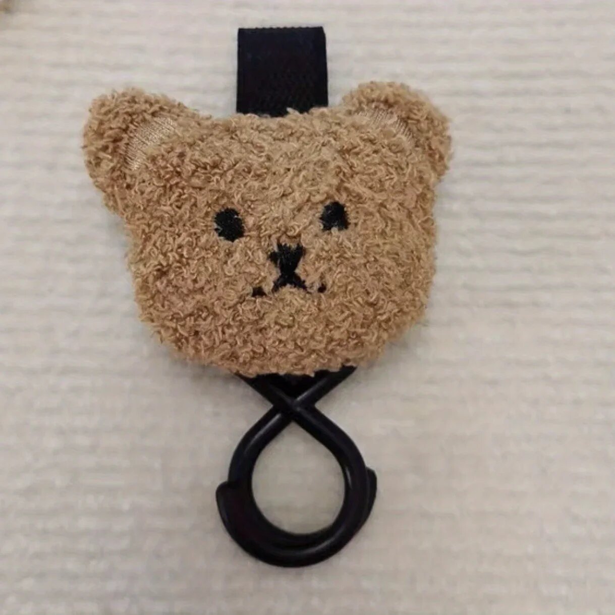 Плюшевый крючок для коляски Brown Bear1