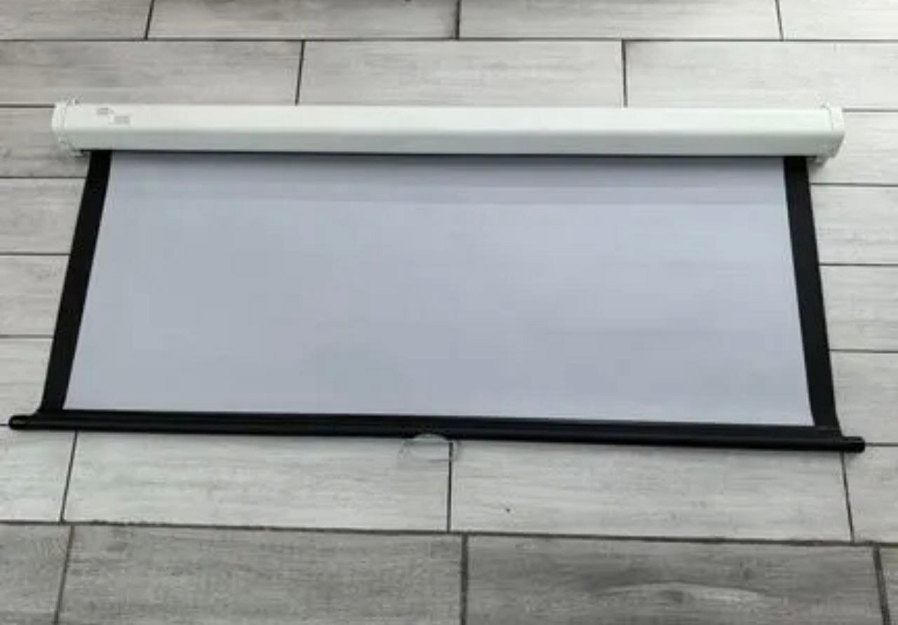 Экран Draper Luma NTSC (3:4) 153/60" (5') 88*118 HCG (XH800E)