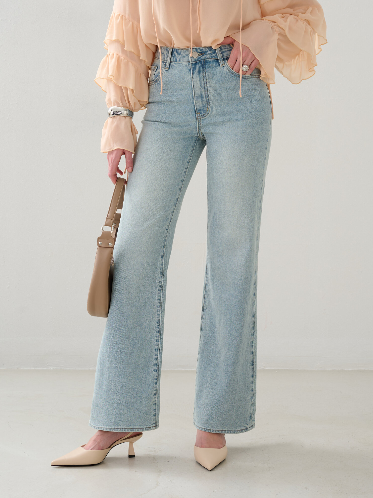 Джинсы клеш 