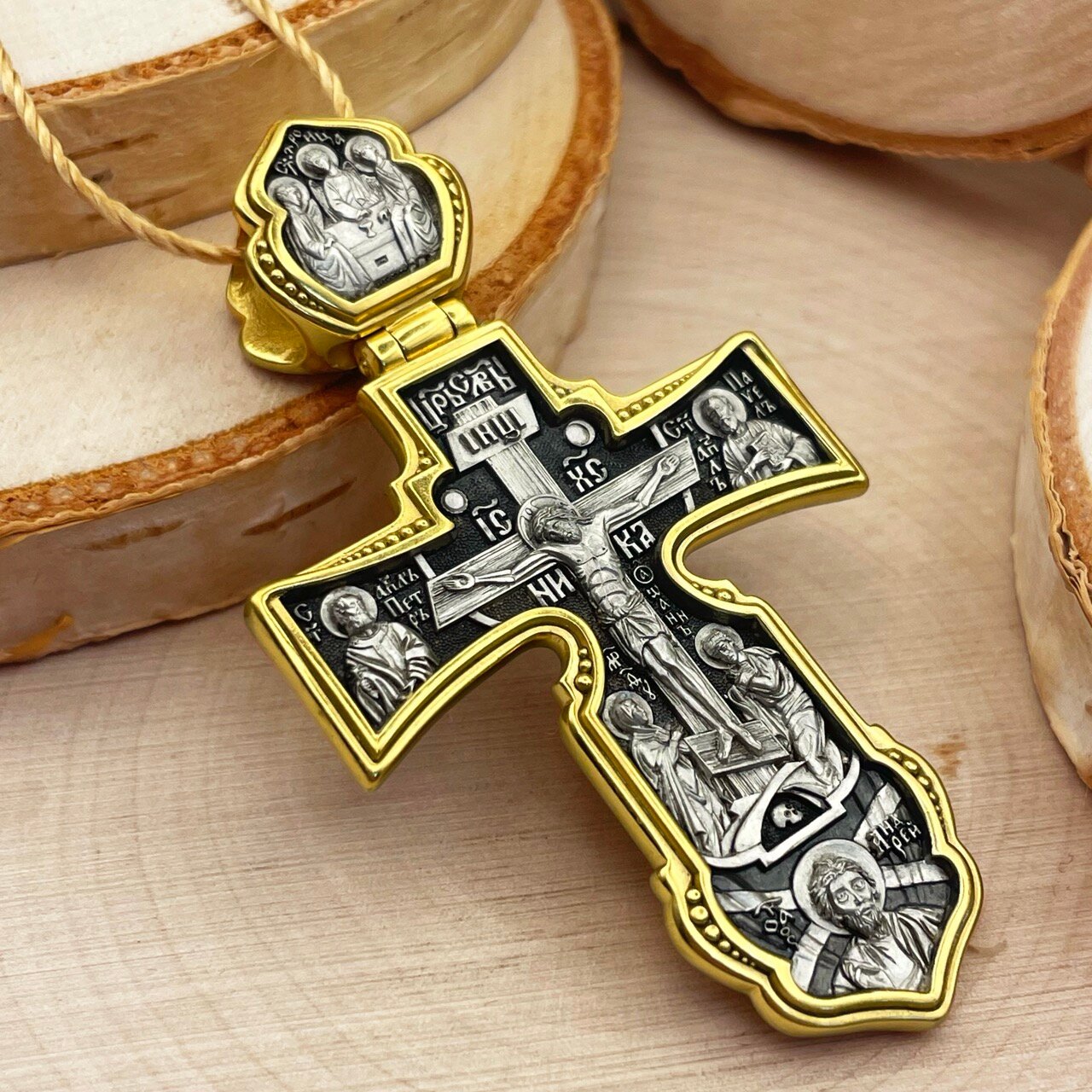 Крестик, серебро, 925 проба, чернение, золочение