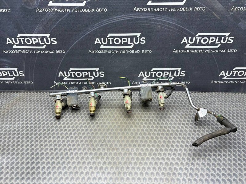 Топливная рампа Dodge Stratus (2.4 EDZ) Б/У с пробегом Арт. 04591480AE