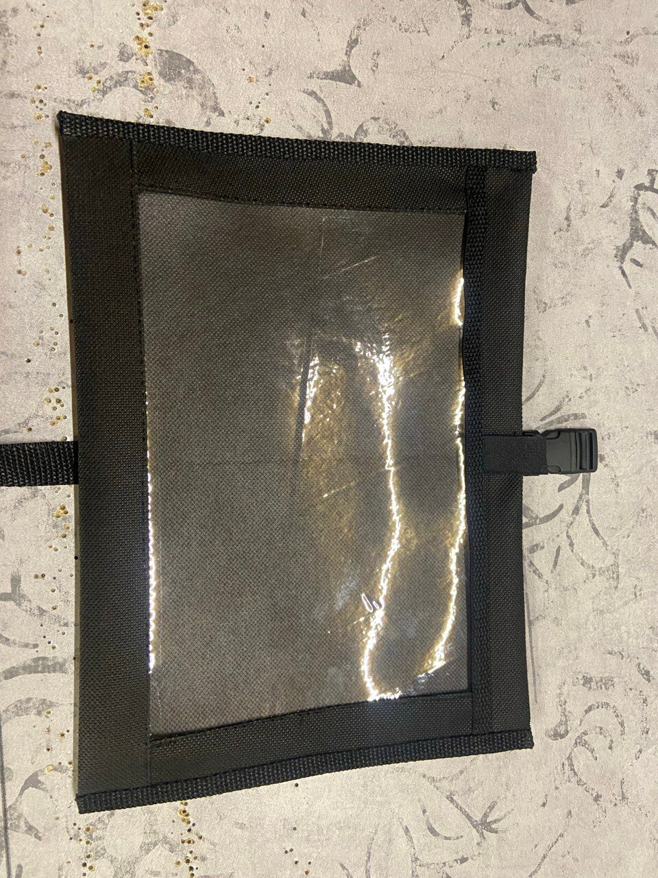 Держатель планшета на сидение