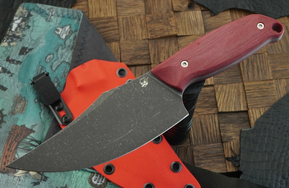 Нож с фиксированным клинком Barmaley Knives Пьеро, сталь AUS-10Co, BW, рукоять бордовая джинсовая микарта