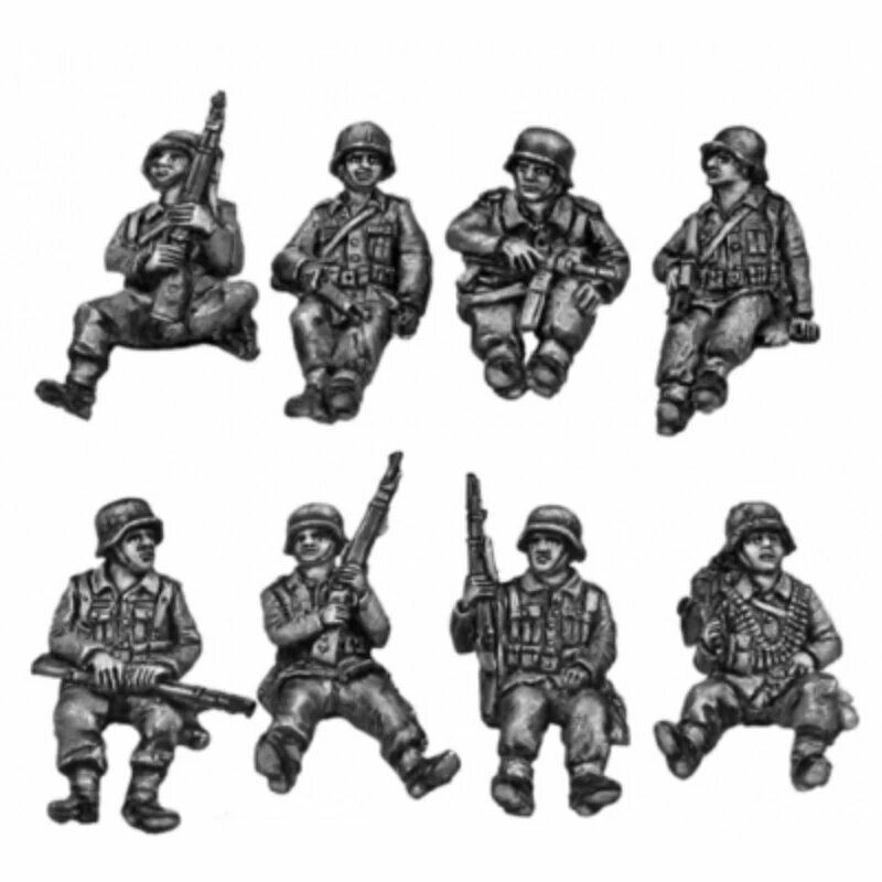 Набор моделей немецких солдат-танкистов 1/72 резиновые неокрашенные 8 шт