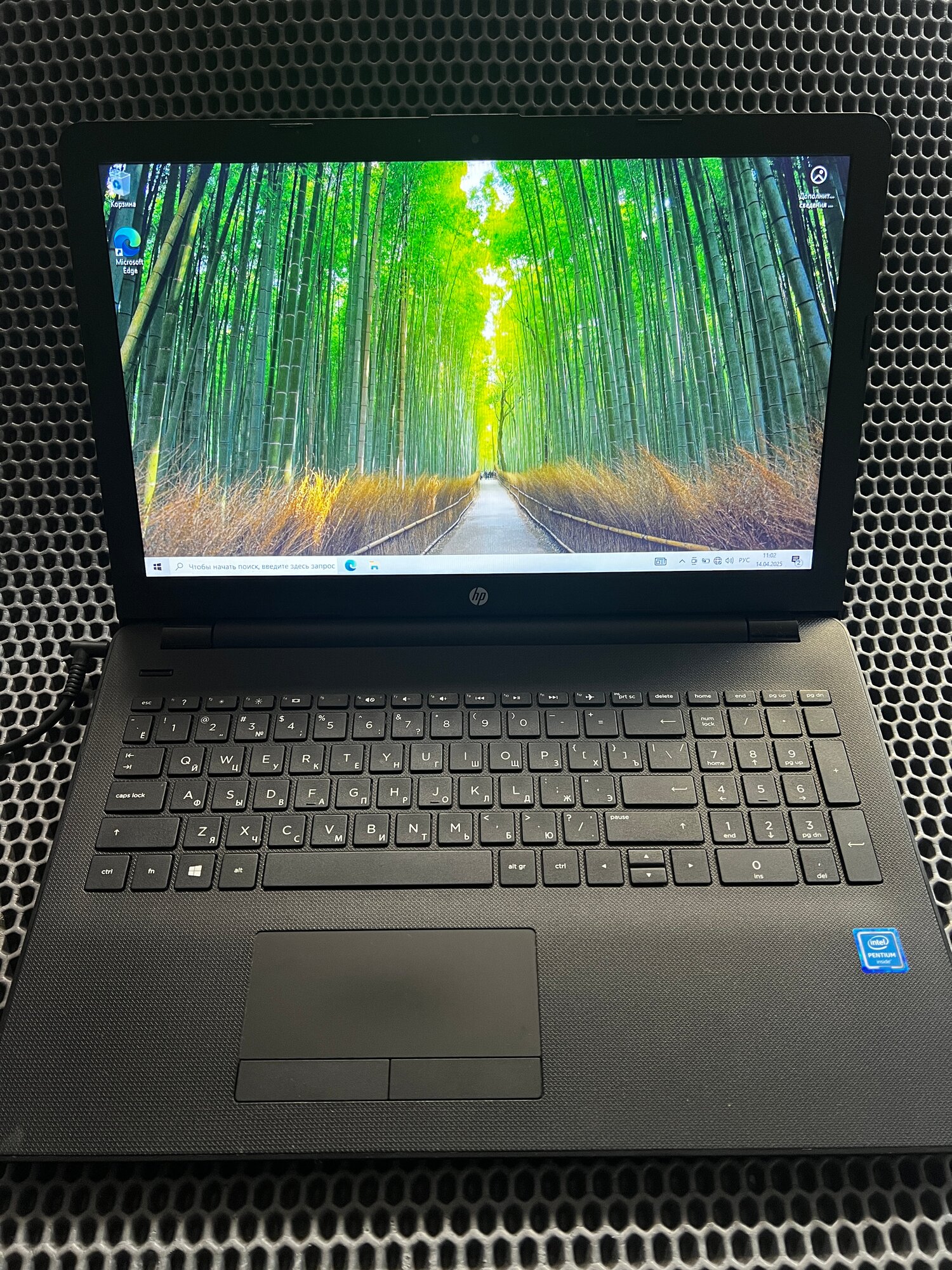 Ноутбук HP 15-RA044UR, Windows 10, SSD 120ГБ, 8ГБ ОЗУ/ Intel 3710 (4x2.67)