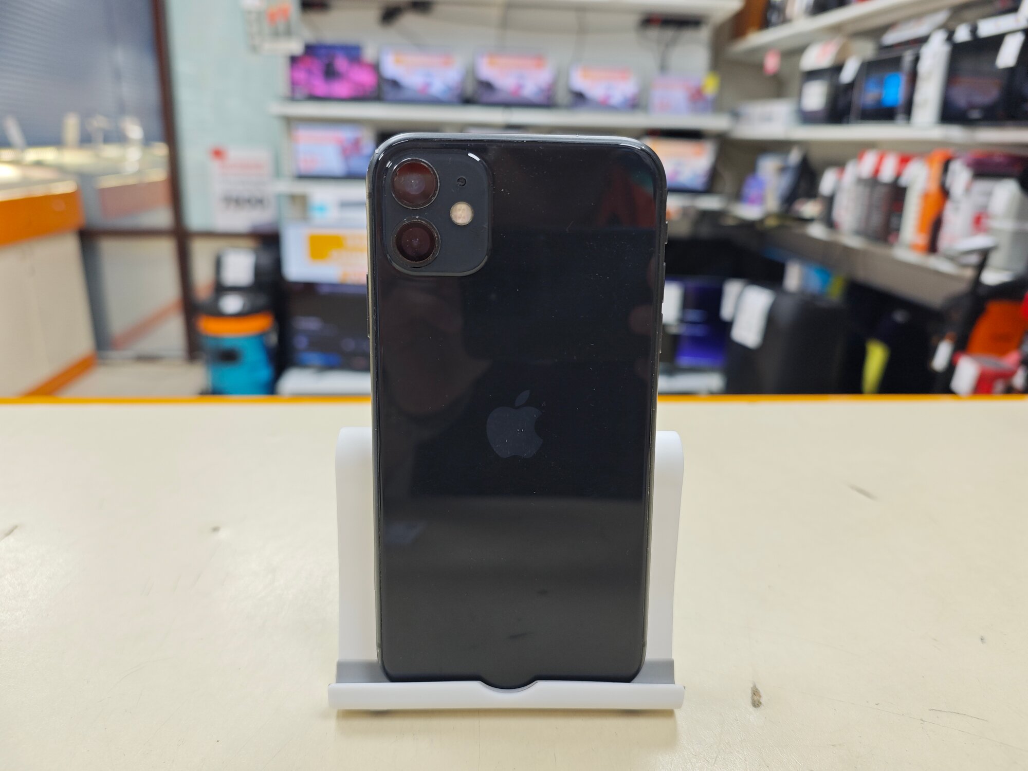 Смартфон Apple iPhone 11, 64GB, 4GB RAM, NFC, Dual SIM, Черный