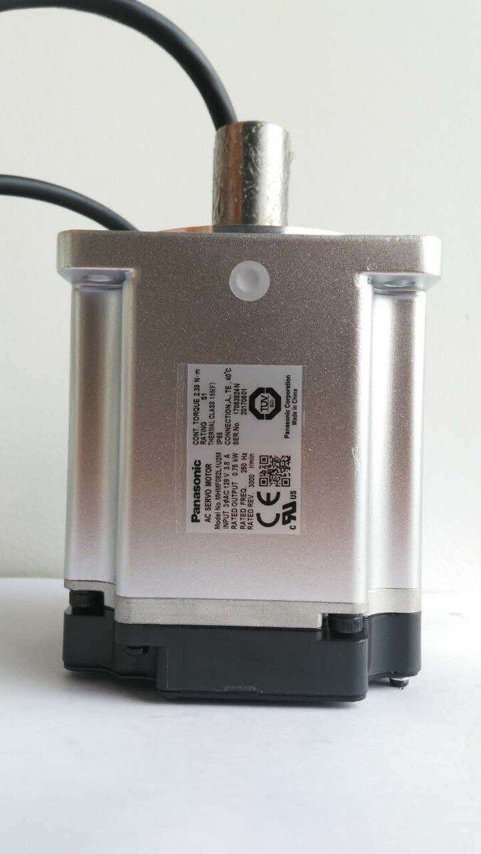 Модуль Panasonic AC Servo motor MHMF082L1U2M