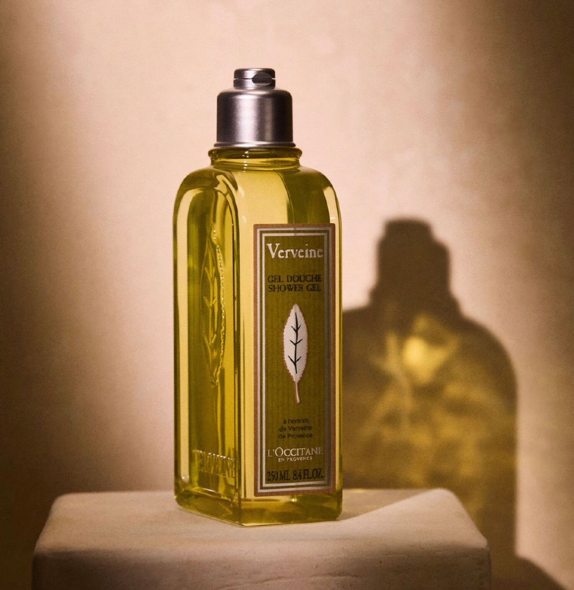 Loccitane Гель для ванн и душа Вербена 250 мл