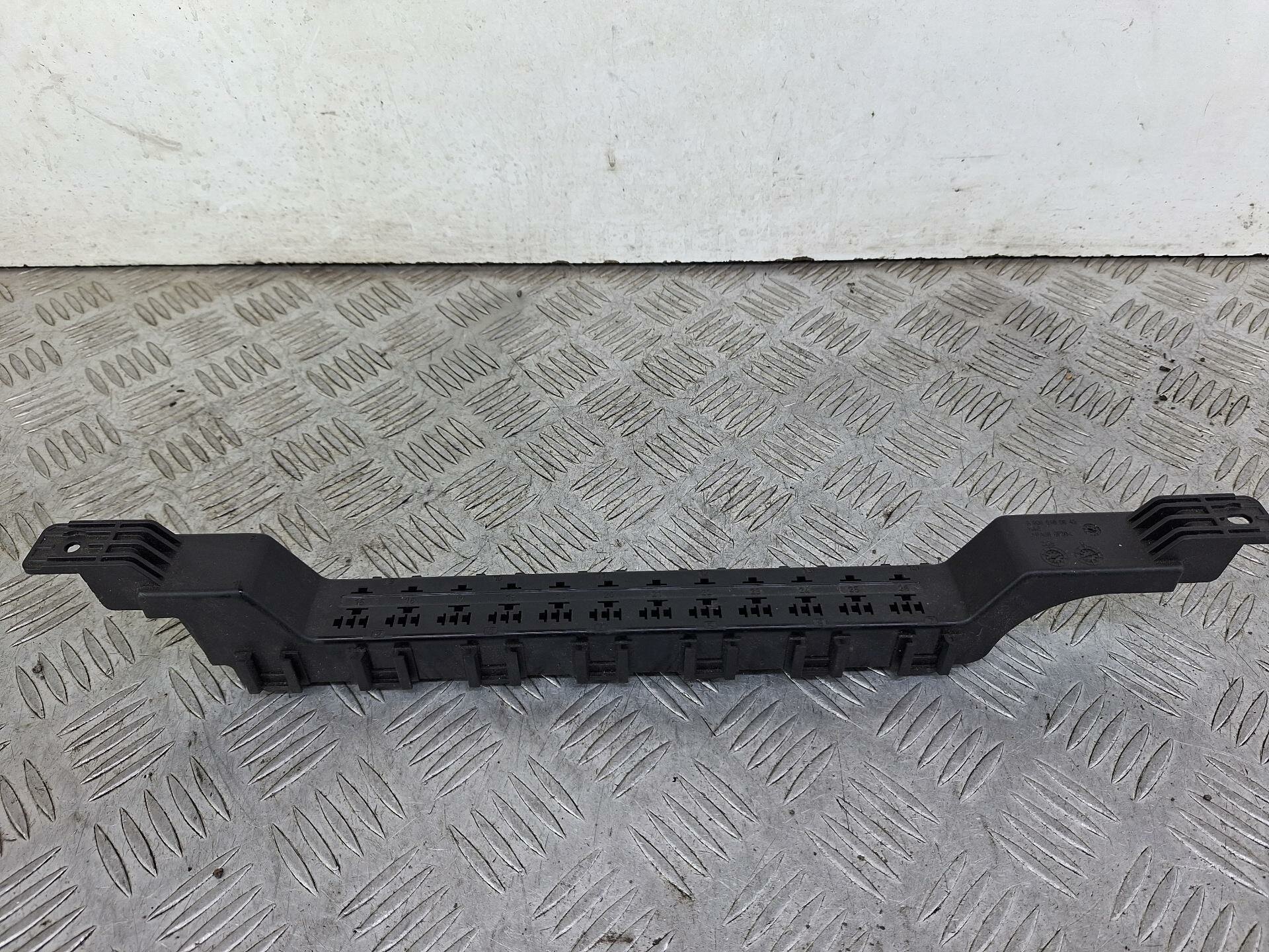 Блок предохранителей Mercedes-Benz Sprinter W906 (2006 - 2014) A9065460643