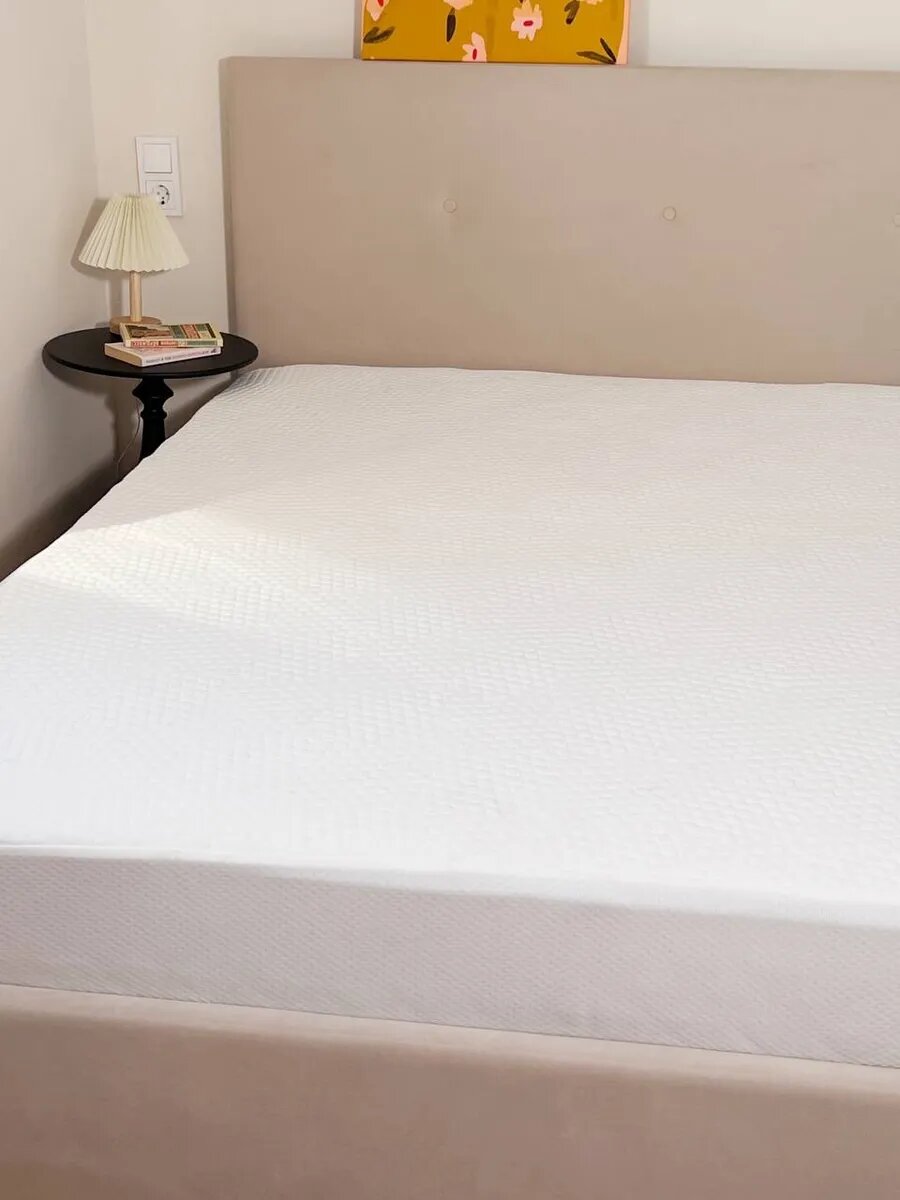 Наматрасник на резинке 120х200 см