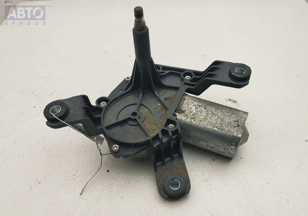 Двигатель стеклоочистителя заднего (моторчик дворников) Opel Zafira B (2004-2014)