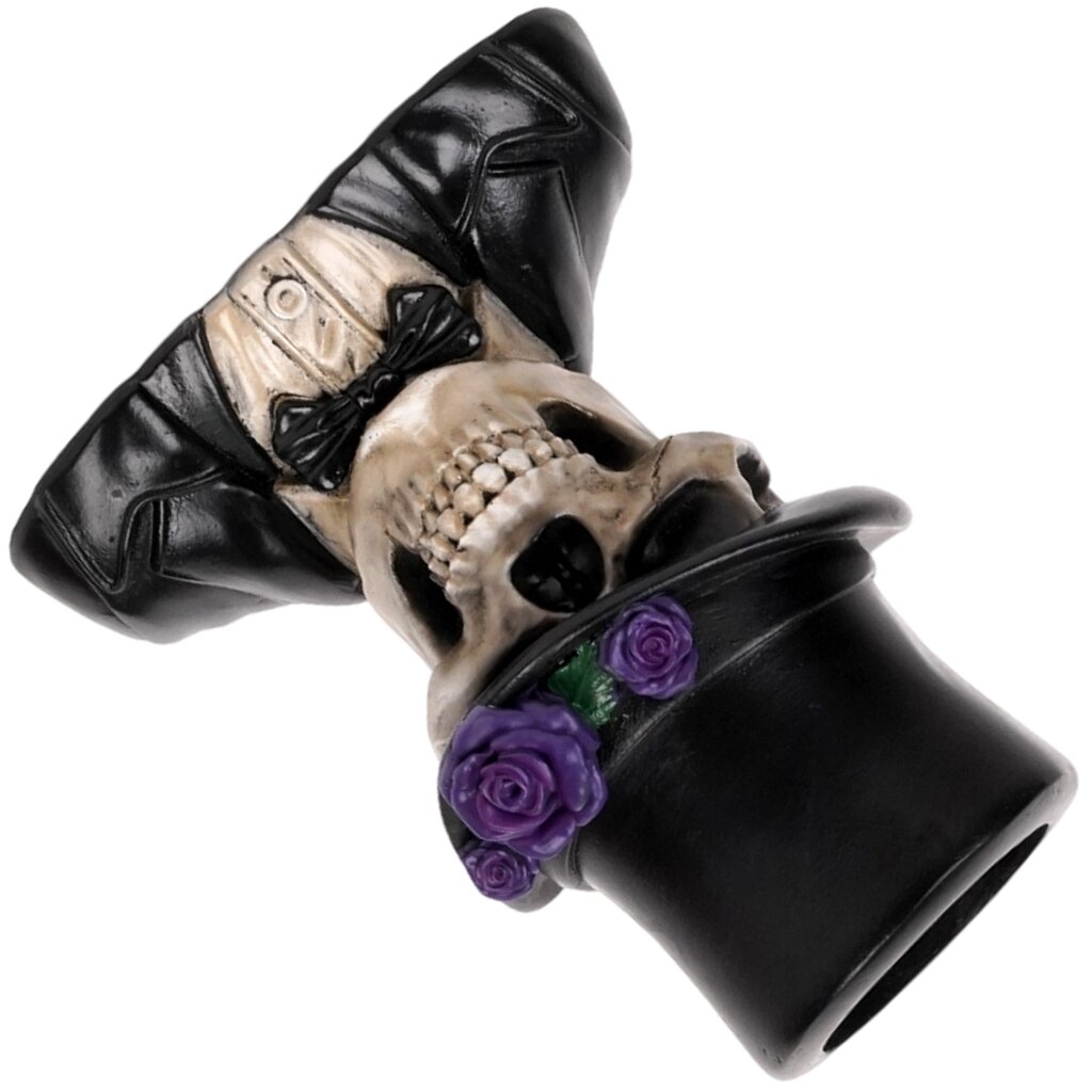 Розовая бутылка с черепом на Хэллоуин с острова Пасхи-Джентльмен с черепом