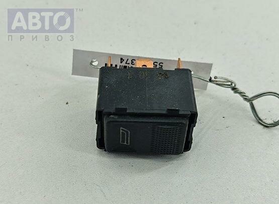 Кнопка стеклоподъемника переднего правого Audi 80 B4 (1991-1996)