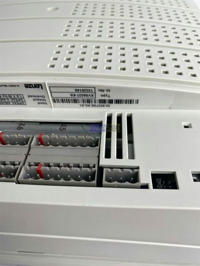Модуль Lenze servo controller EVS9327-ES EVS9327ES