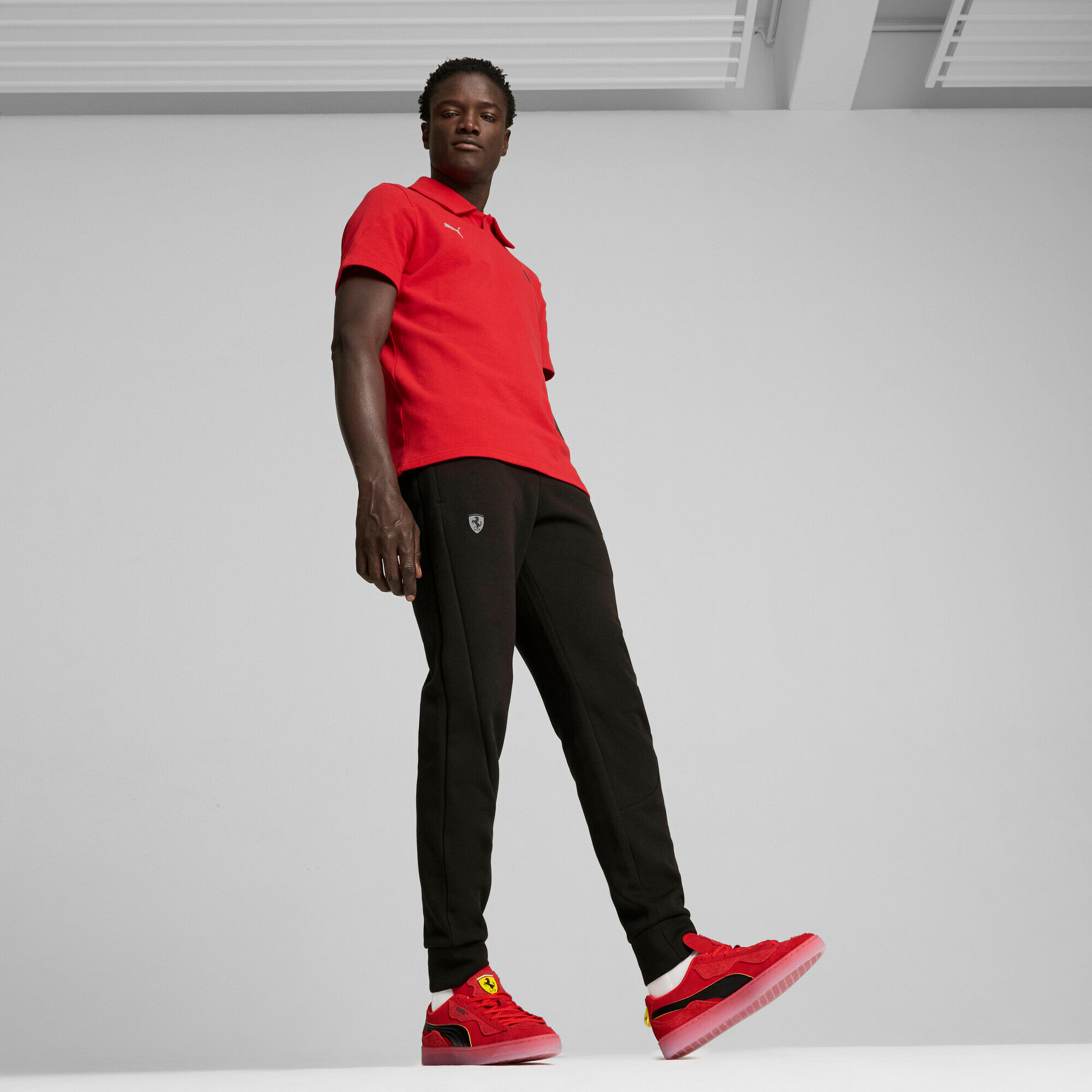 Брюки PUMA Ferrari Style Sweat Pants, размер S, черный1 — фото 1