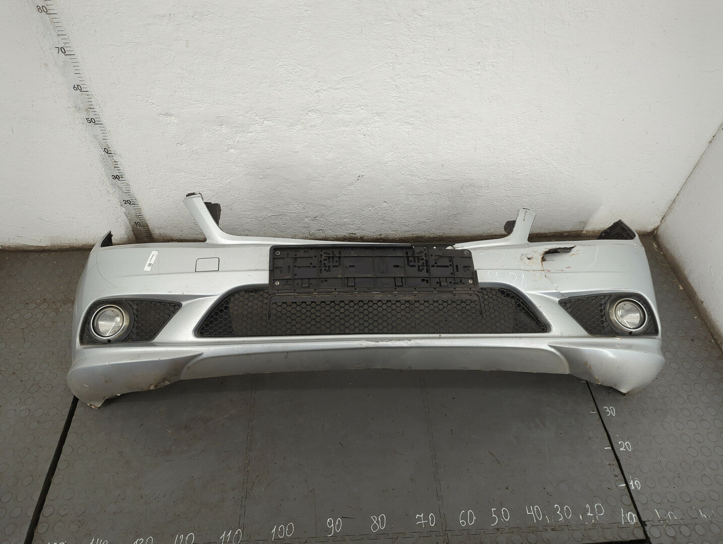 Бампер передний Mercedes C W204 Б/У