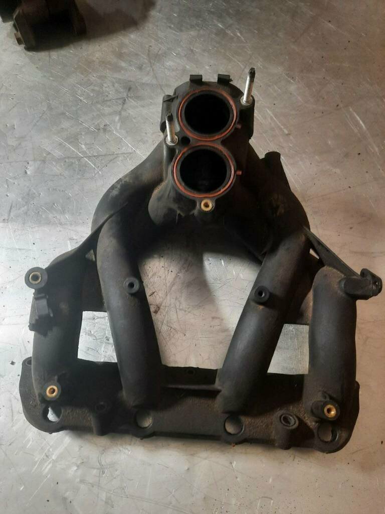 Впускной коллектор BMW 3 E46 1999 611432033