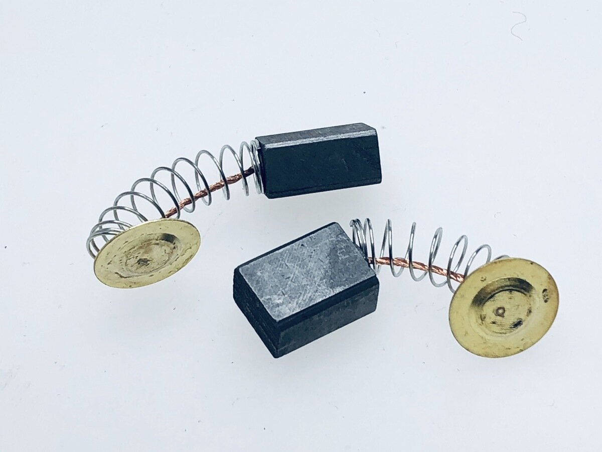 Щетки угольные для штерн B230, EINHELL WSJ 230-3, WILLER SS230, GMT SS250, пружина(2шт.)(№471) №642