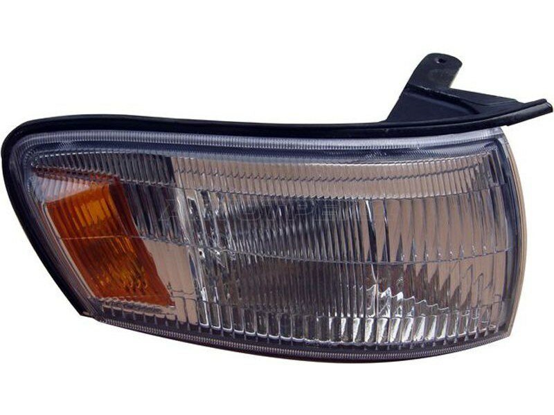 Габарит TOYOTA CRESTA 92-96 RH