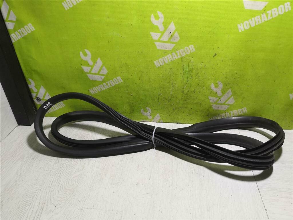 Уплотнитель двери LADA VESTA 15-19