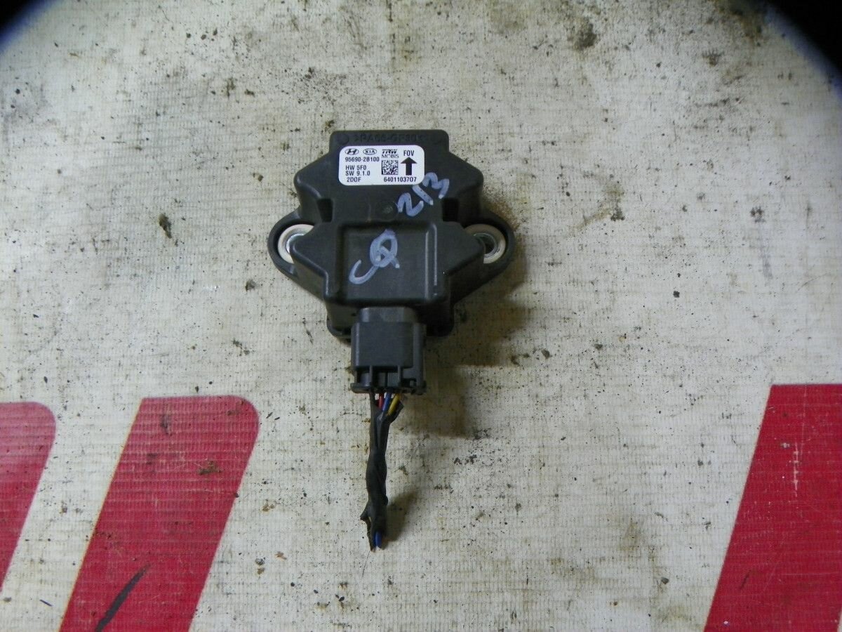 Датчик угла поворота рулевого колеса Hyundai Santa Fe II рестайлинг (2009—2012) 956902B100