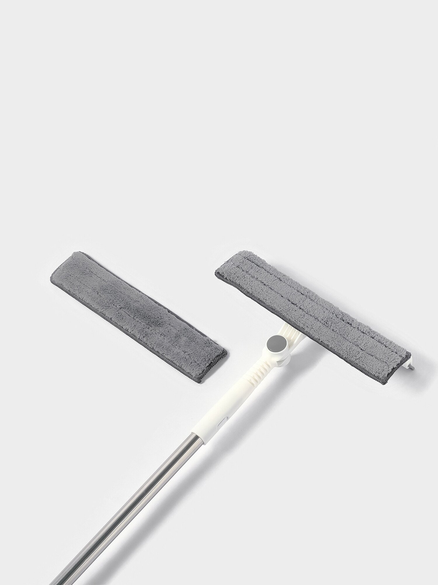 Окномойка с насадкой из микрофибры 2 шт, фиксатор, стальная телескопическая ручка, 26×6×77.5 (123) см