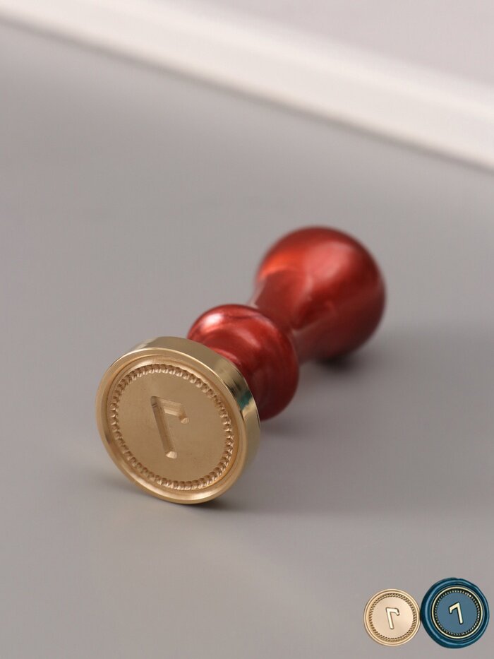 Печать для сургуча с пластиковой ручкой «Классика цифра 7», 2.5×2.5×6.3 см