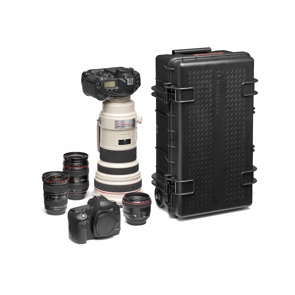 Кейс Manfrotto Pro Light Reloader Tough-55 HighLid (PL-RL-TH55-F) на колесах