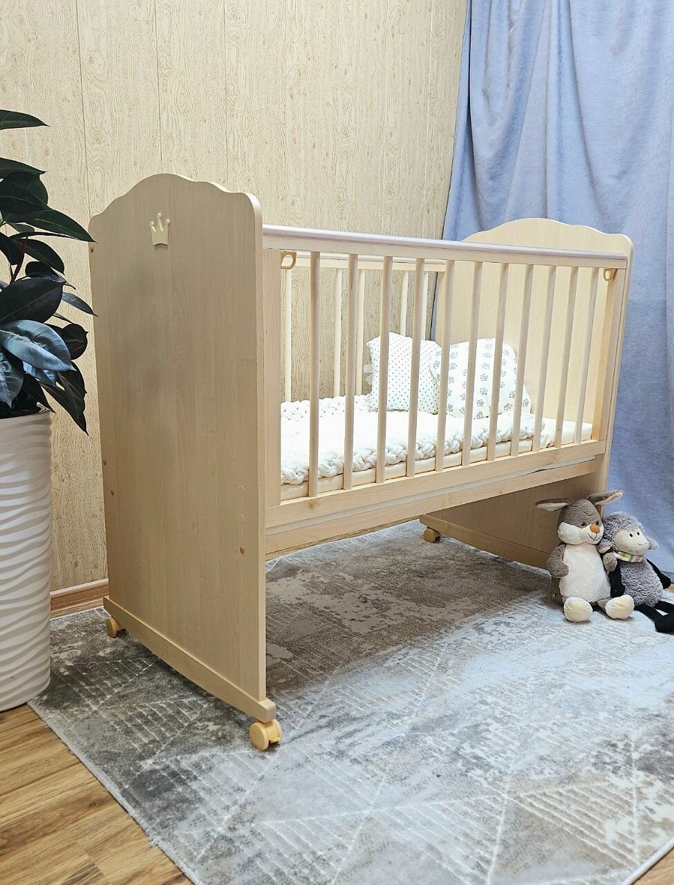 Кроватка для новорожденного BELLA колесо-качалка