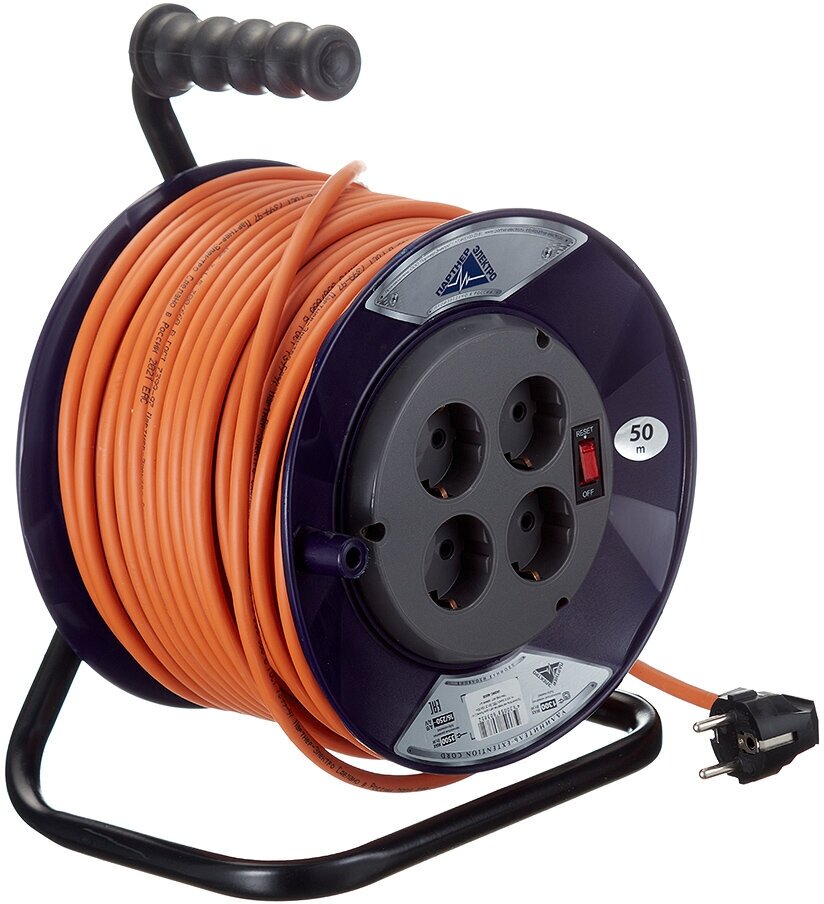 Удлинитель Партнер Электро с заземлением 50 м на катушке 3,5 кВт 4 розетки ПВС 3х1,5 кв. мм IP44