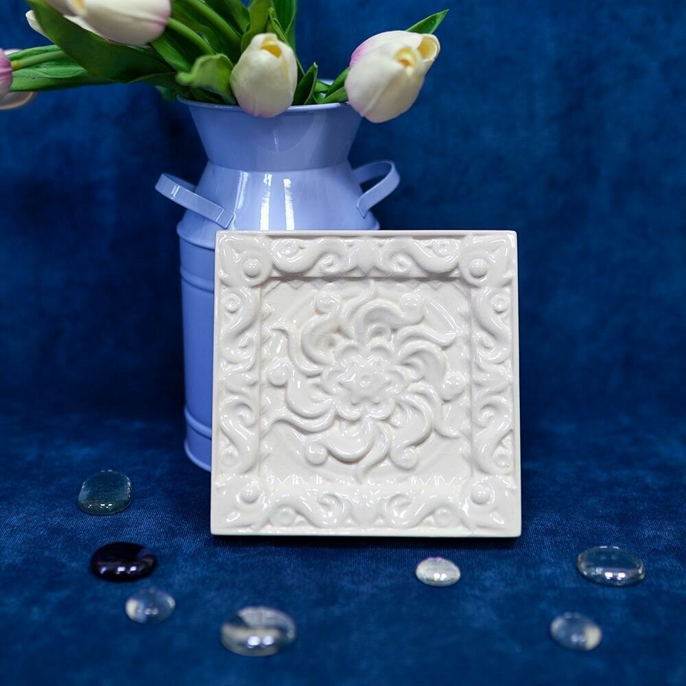 Изразец Ярославская Керамическая Мануфактура "Лотос", белый, квадратный, глянцевый, 14x2 см