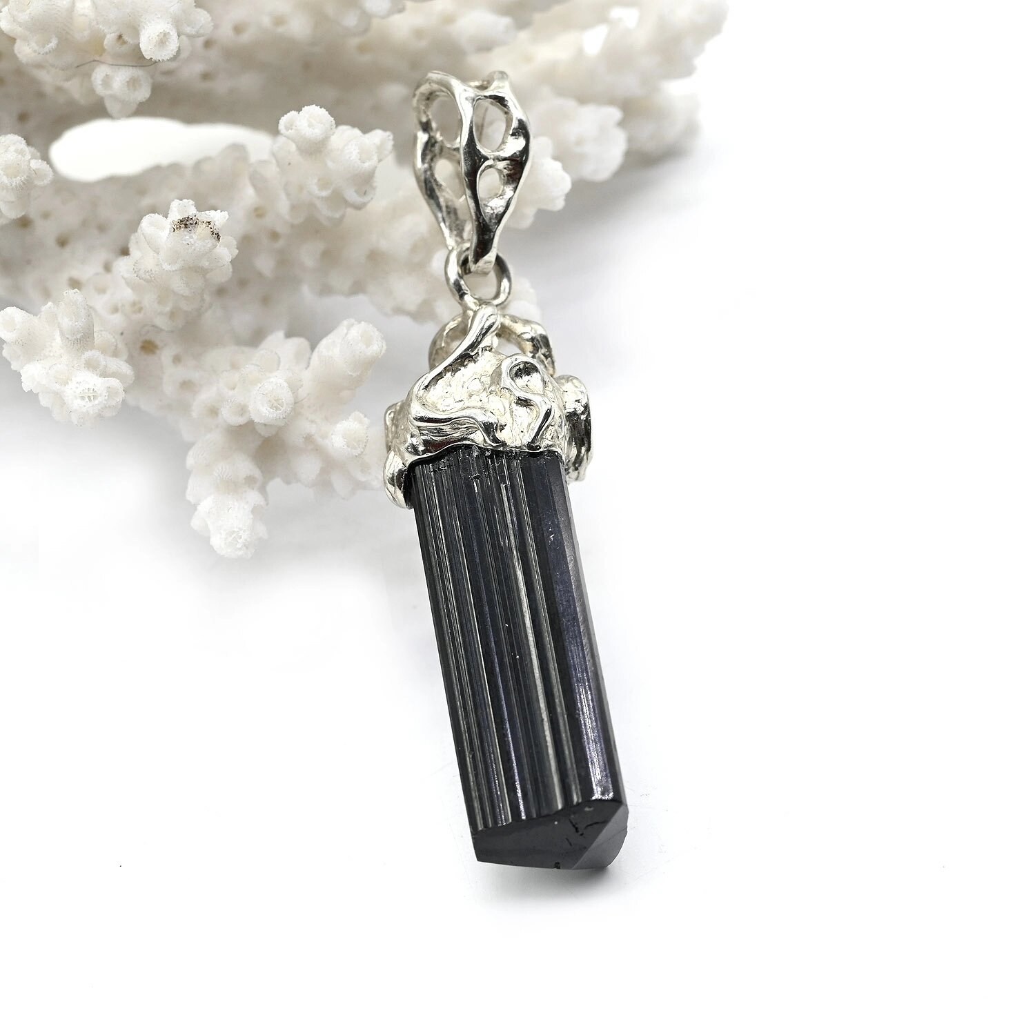 Подвеска, турмалин