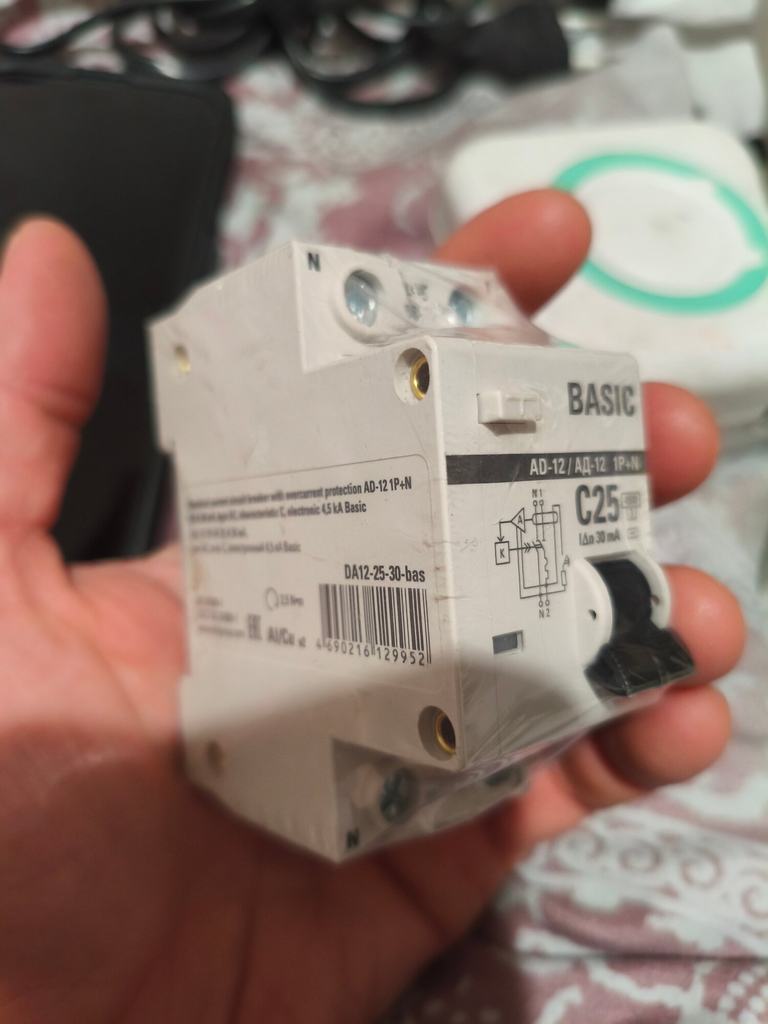 Выключатель автоматический дифференциального тока 1п+N C 25А 30мА тип AC 4.5кА АД-12 Basic EKF